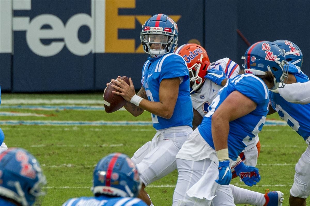 Gamer: Offense rolls, but No. 5 Florida too much for Ole Miss