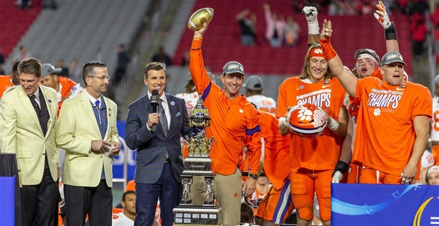 College football's 10 winningest programs since 2000