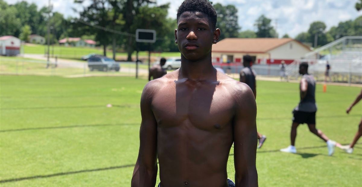 Cameron Wright names Ole Miss leader, cites 'Mississippi Made'