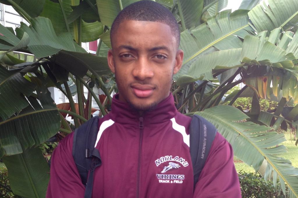 Three-star DB Davis has a Top 4 and two big July visits
