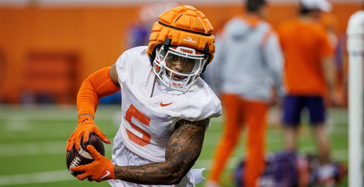 Clemson’s Josh Sapp focused on becoming a better blocker to open up ...