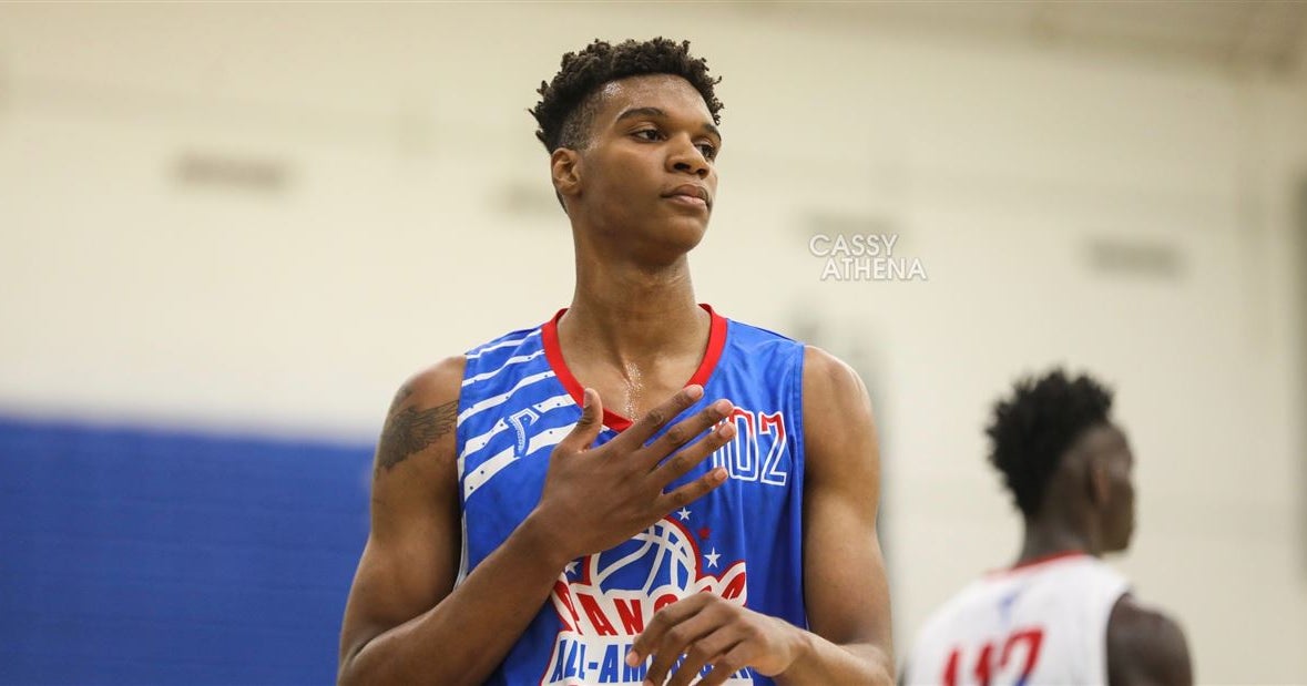 Look: Five-Star Isaiah Todd Visits UNC