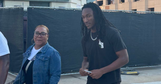 Texas makes its case for top CB target Samari Matthews