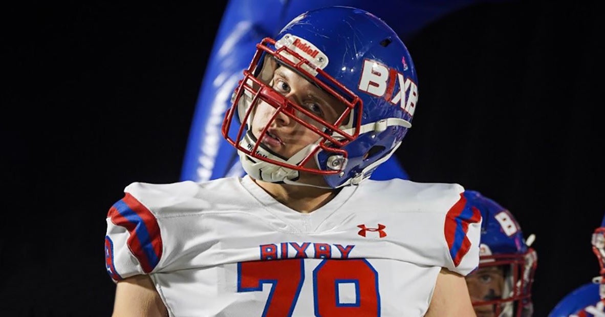 Family feel of Husker football jumps out to Shull from official visit