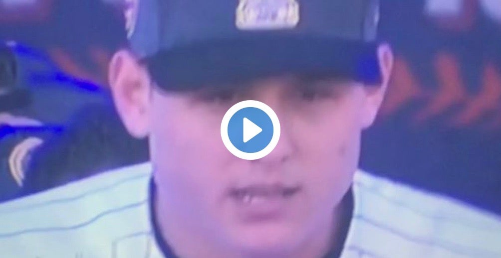 WATCH: Anthony Rizzo chokes up talking about David Ross
