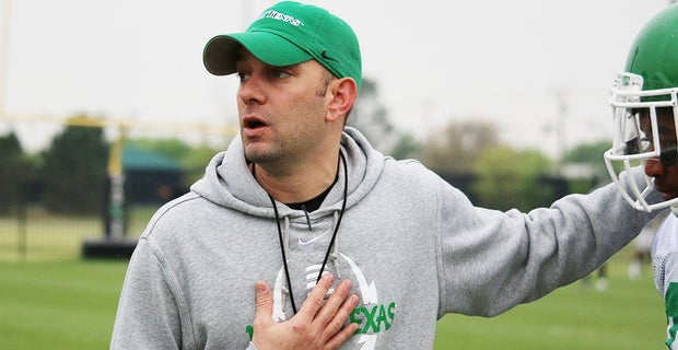 Jeff Koonz Expected To Join Ole Miss Staff As Inside LB Coach