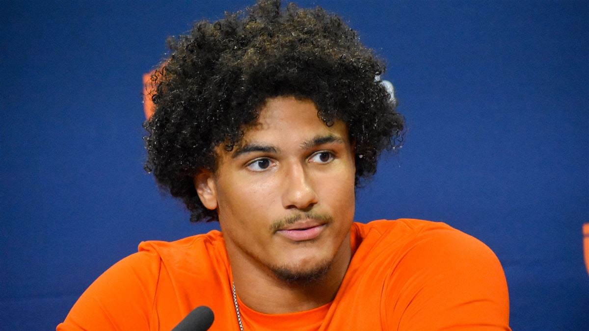 Trey Moore Named Defensive Player of the Year