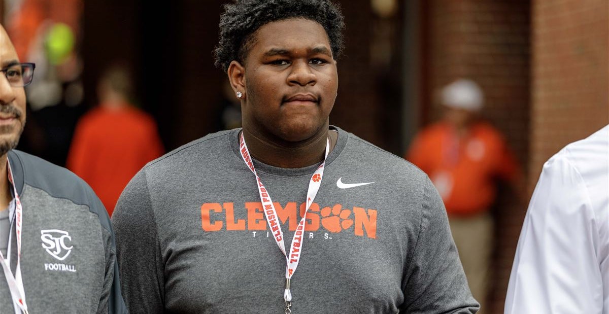 Nation's No. 3 DT Tre Williams chooses Clemson over Ohio State