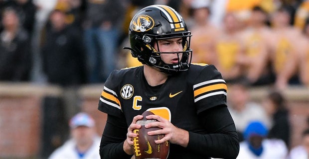 Missouri QB transfer Connor Bazelak commits to Indiana