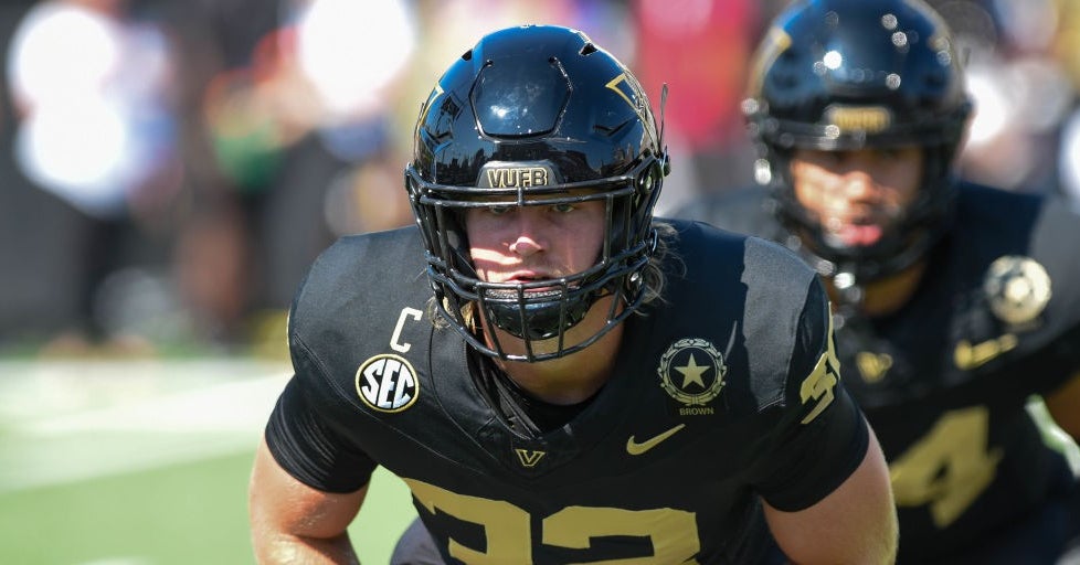 Vanderbilt LB Ethan Barr Talks About His Decision To Transfer To Washington