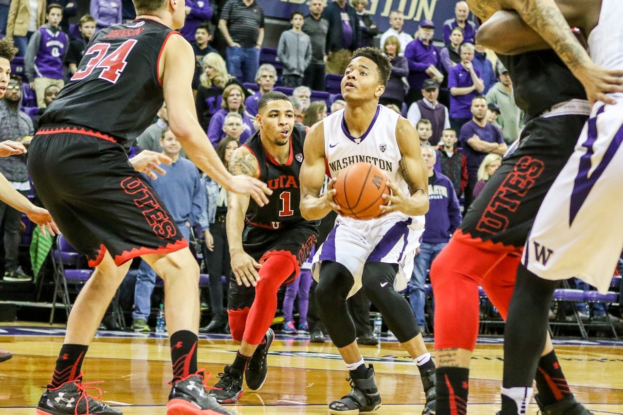 Dawgs Drop 94-72 Contest to Utah