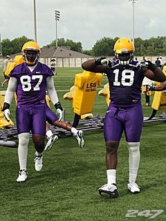 Look: LSU's tradition of wearing No. 18