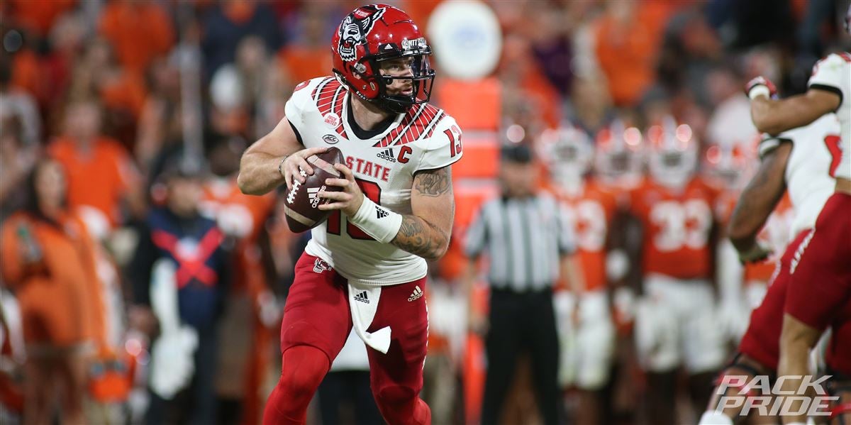 BREAKING: Devin Leary officially enters transfer portal