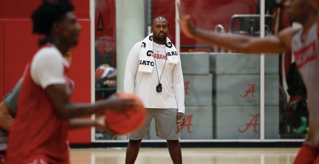 Mike Snowden helping change the culture for Alabama basketball