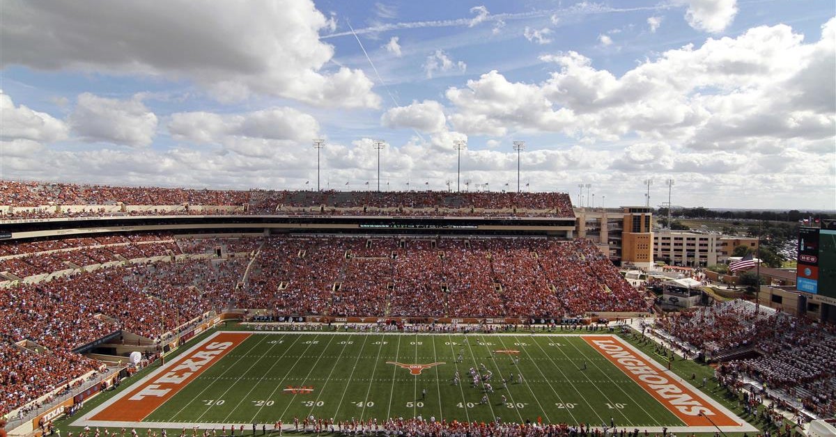 Texas football season ticket prices to remain same through 2017
