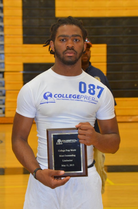 Aaron Glover Wins LB MVP at CPW