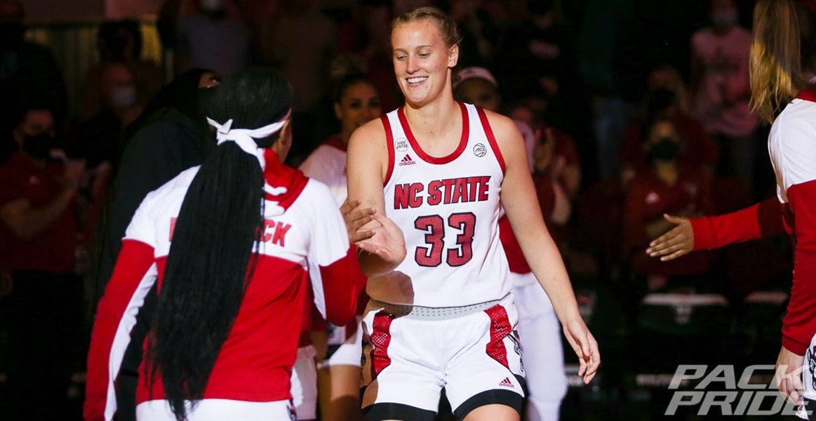 Elissa Cunane earns third straight AP All-American honors