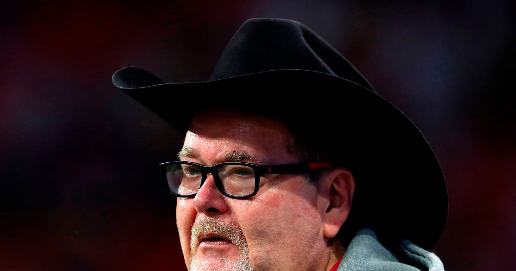 Avid Oklahoma fan Jim Ross enamored with state of Sooners football