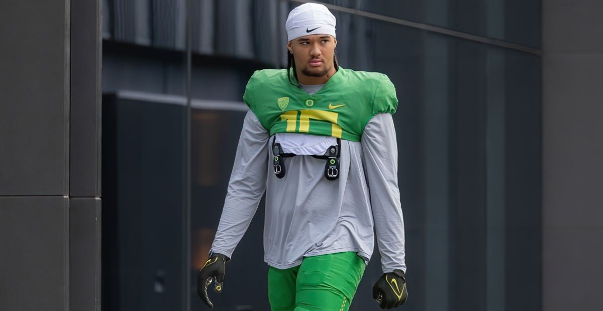 Oregon freshman edge defender Matayo Uiagalelei named Freshman of the ...