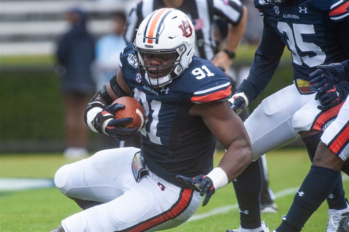 Pass rusher Nick Coe leaves Auburn before Outback Bowl