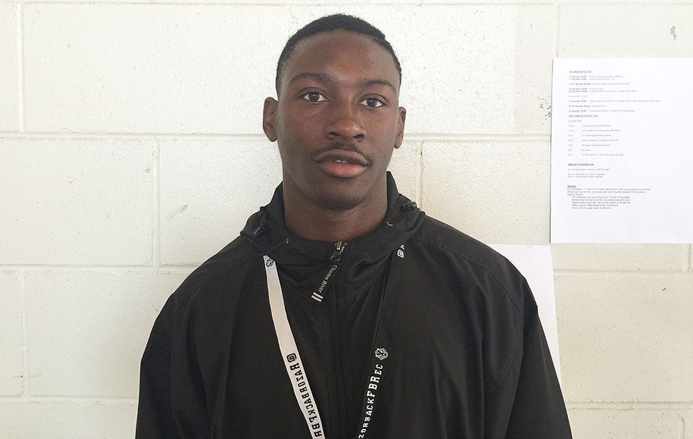 De'Vion Warren Profile Photos