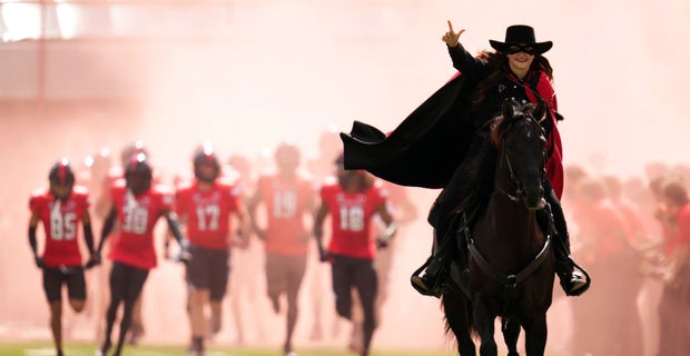 College football's best stadium entrances, pregame rituals: Ranking 10 ...