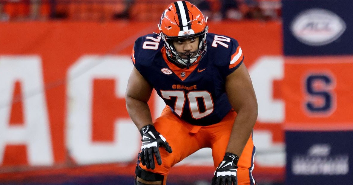 Kansas lands Syracuse transfer Enrique Cruz Jr.