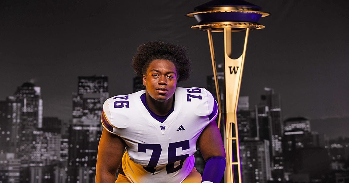 Hometown official visit for Washington OL Demetri Manning