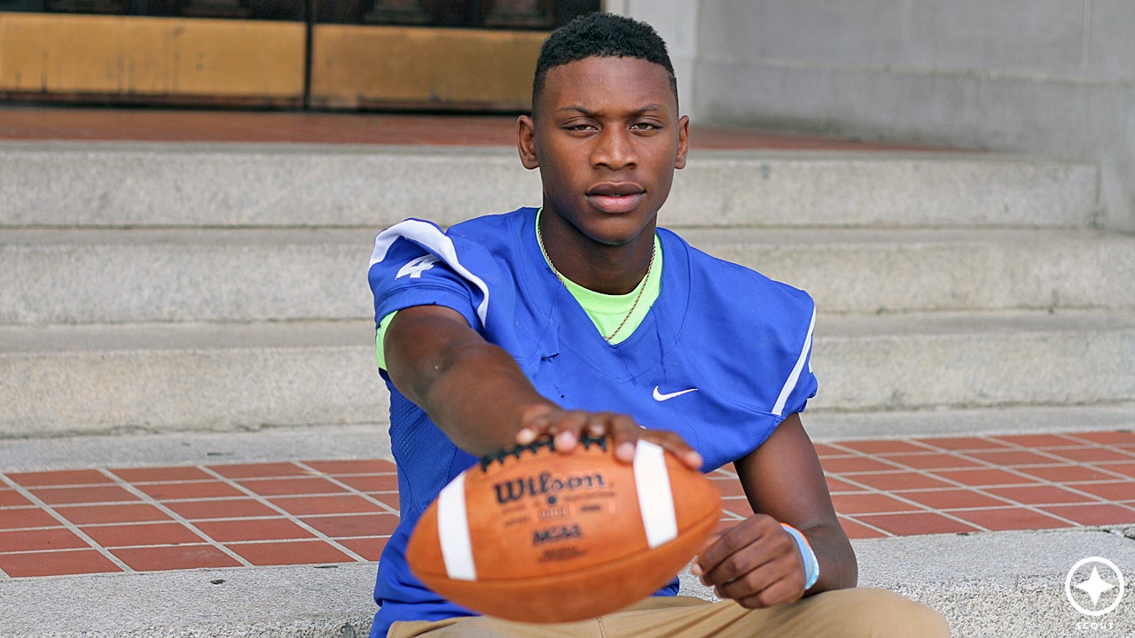 Tar Heels on Top for 2018 QB James Foster