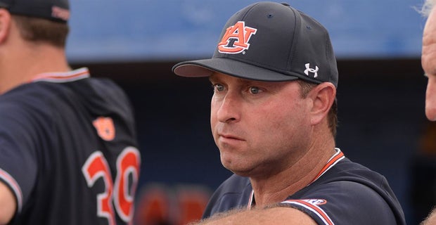 WATCH Auburn's Butch Thompson talk Tanner Burns, Alabama series
