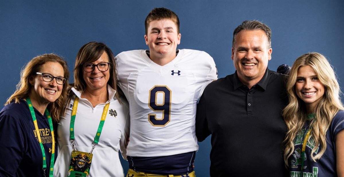 How it Happened: Tight End Nate Roberts Commits to Notre Dame