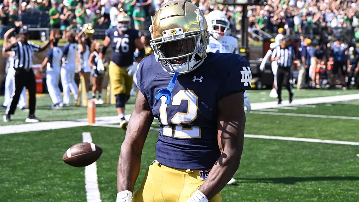 WATCH: Jeremiyah Love scores for the Irish, Notre Dame up 33-0 over Oregon State