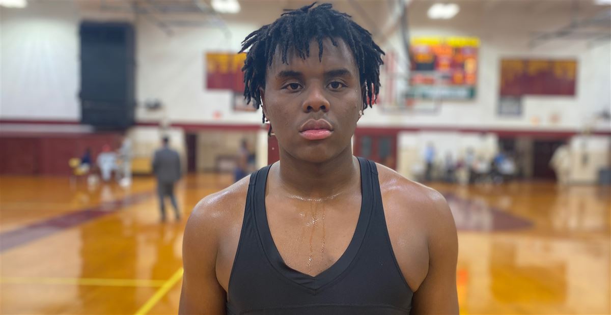 SIGNED: Dwayne Pierce signs with Iowa Sate