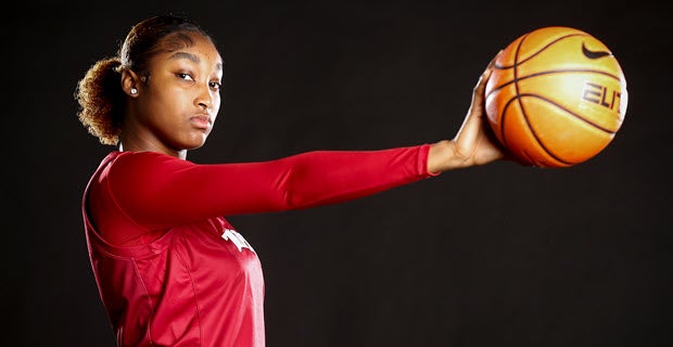 Owls add British basketball standout to frontcourt