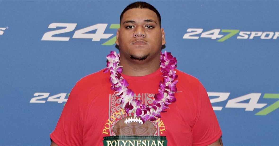 Siaki Ika repping LSU at Polynsian Bowl