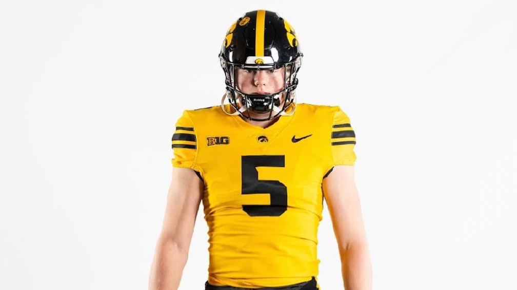 COMMIT: Iowa lands 2025 three-star linebacker Carson Cooney