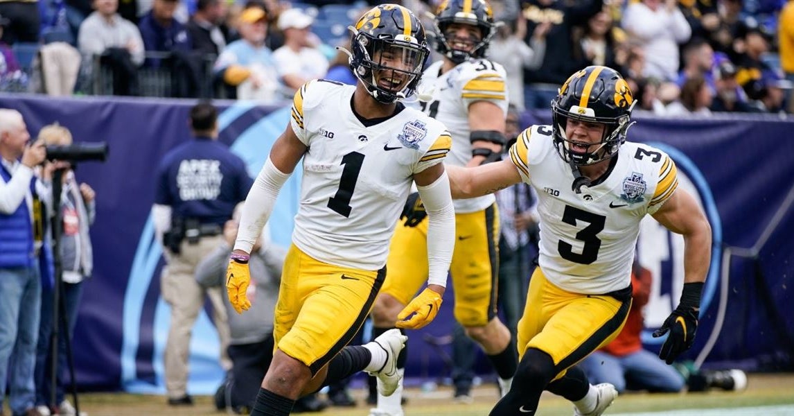 CBS Sports: Iowa secondary among best in nation heading into 2024