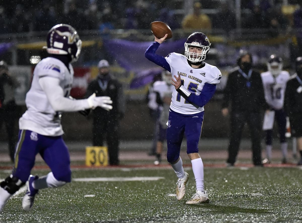 PHOTO GALLERY: #1 Graham-Kapowsin Runs Through #3 Lake Stevens To Win ...