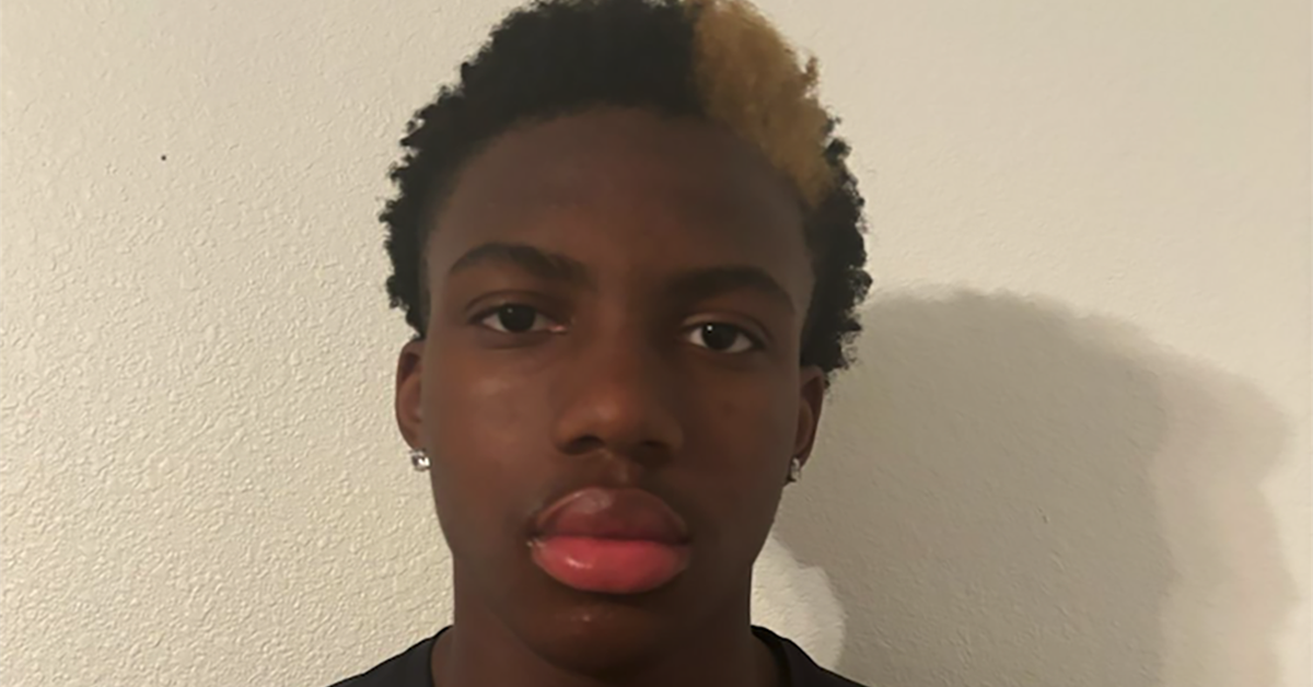 Lone Star State receiver Bryson Jones with family in Mississippi lands ...