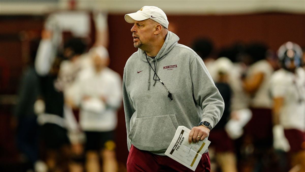 Minnesota Football offensive line coach Brian Callahan details his 2024 ...