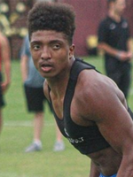 Adarius Hayes, Largo, Linebacker