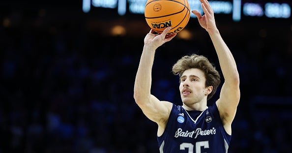 Doug Edert transfer: Bryant lands commitment from Saint Peter's ...