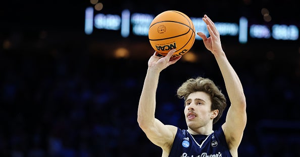 Doug Edert transfer: Bryant lands commitment from Saint Peter's ...