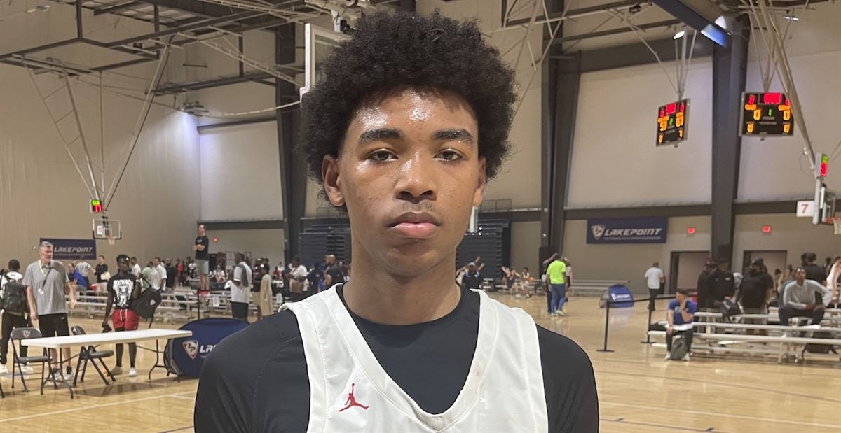 Ole Miss hands offer to 2026 small forward Alex Constanza