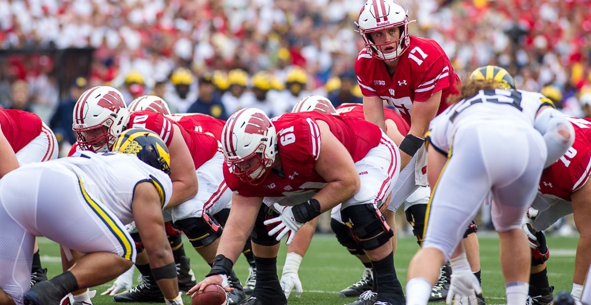 Notebook: Badgers unveil "14-Hippo" formation