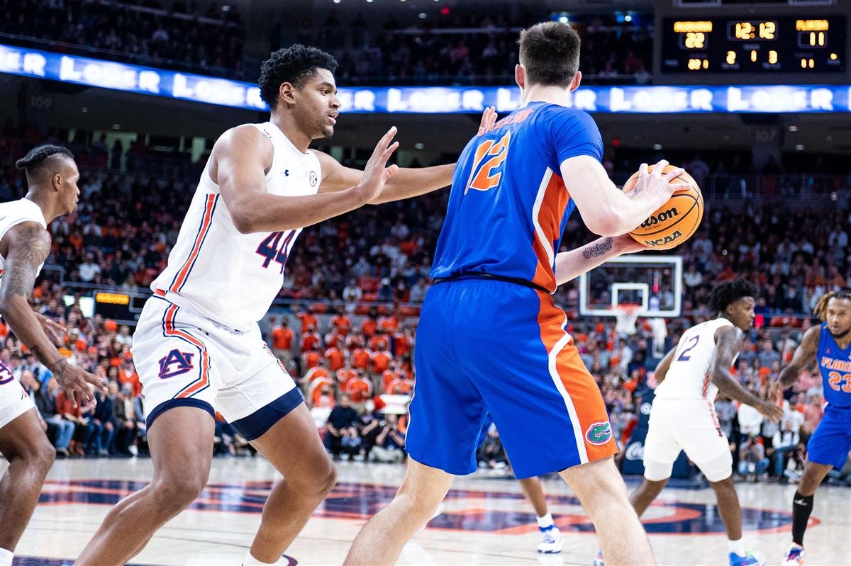 IN PHOTOS: Auburn defeats Florida 85-73