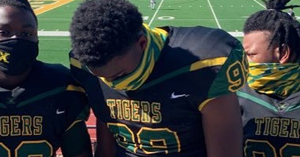 Louisville, Purdue offer 2023 DE Micah Carter