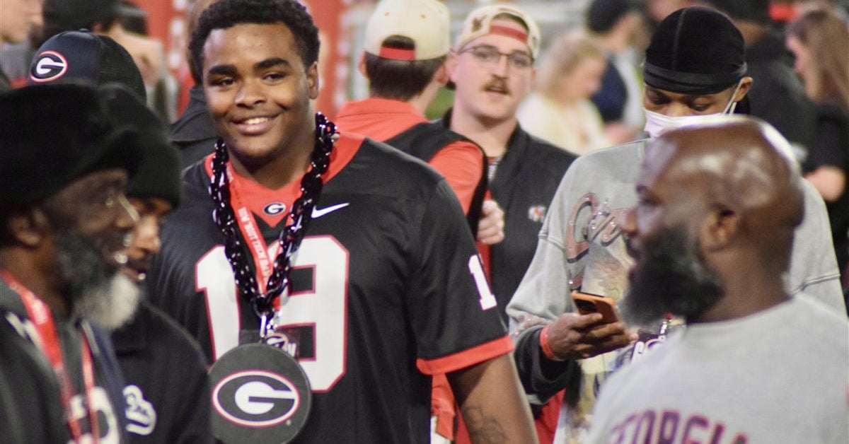 Georgia DL target Seth Tillman displays rare school spirit on game day