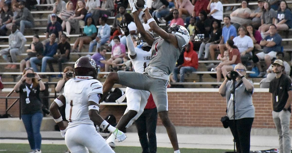 Deion Smith is nation's No. 1 overall JUCO prospect and his mentor ...