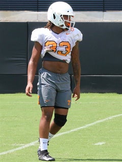 Pruitt reveals why Jeremy Banks is returning to linebacker